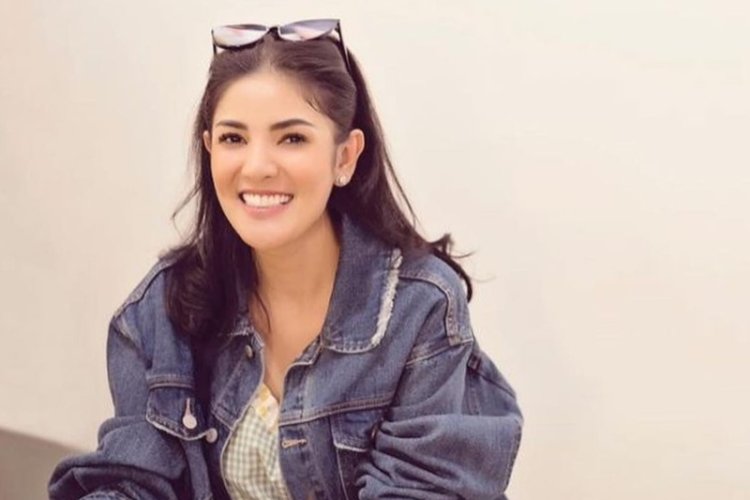 Penyanyi Nindy Ayunda Dicekal Keluar Negeri - LambeTurah Official Website