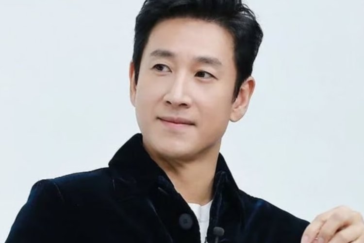 Lee Sun Kyun Aktor Film Parasite Meninggal Dunia - LambeTurah Official ...